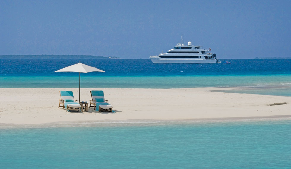 Four Seasons Explorer - Worldwide Escapes